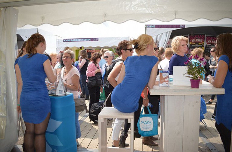 Hostessen inzetten voor uw evenement, beurs of winkelopening?